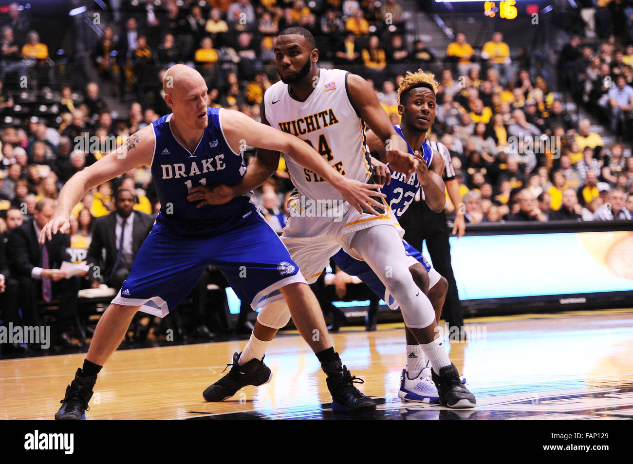 Wichita, Kansas, USA. 31st Dec, 2015. Drake Bulldogs center Jacob ...