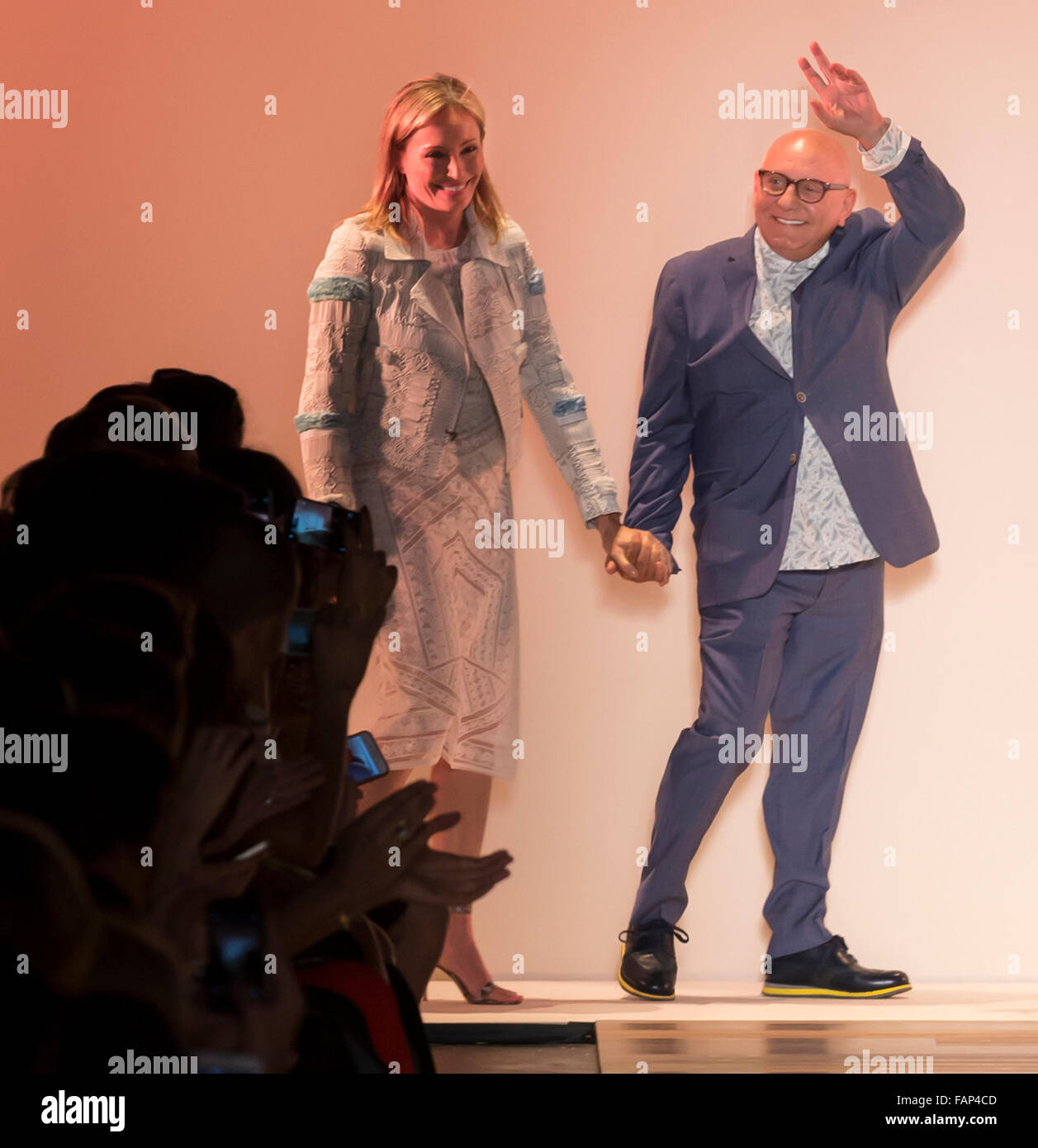 Max azria and lubov azria hi-res stock photography and images - Alamy