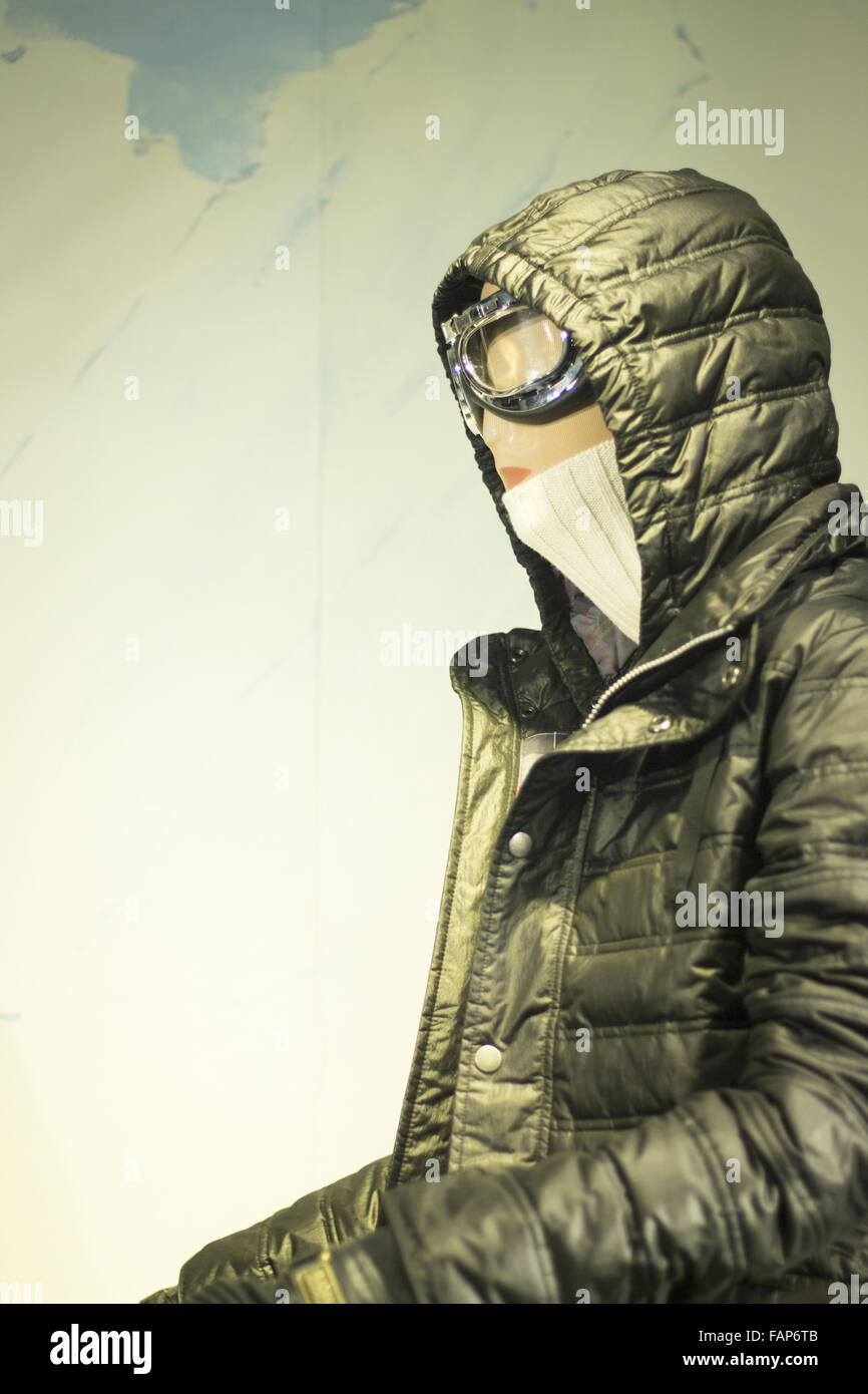 Vintage ski store window display skiing clothes and goggles photo Stock ...