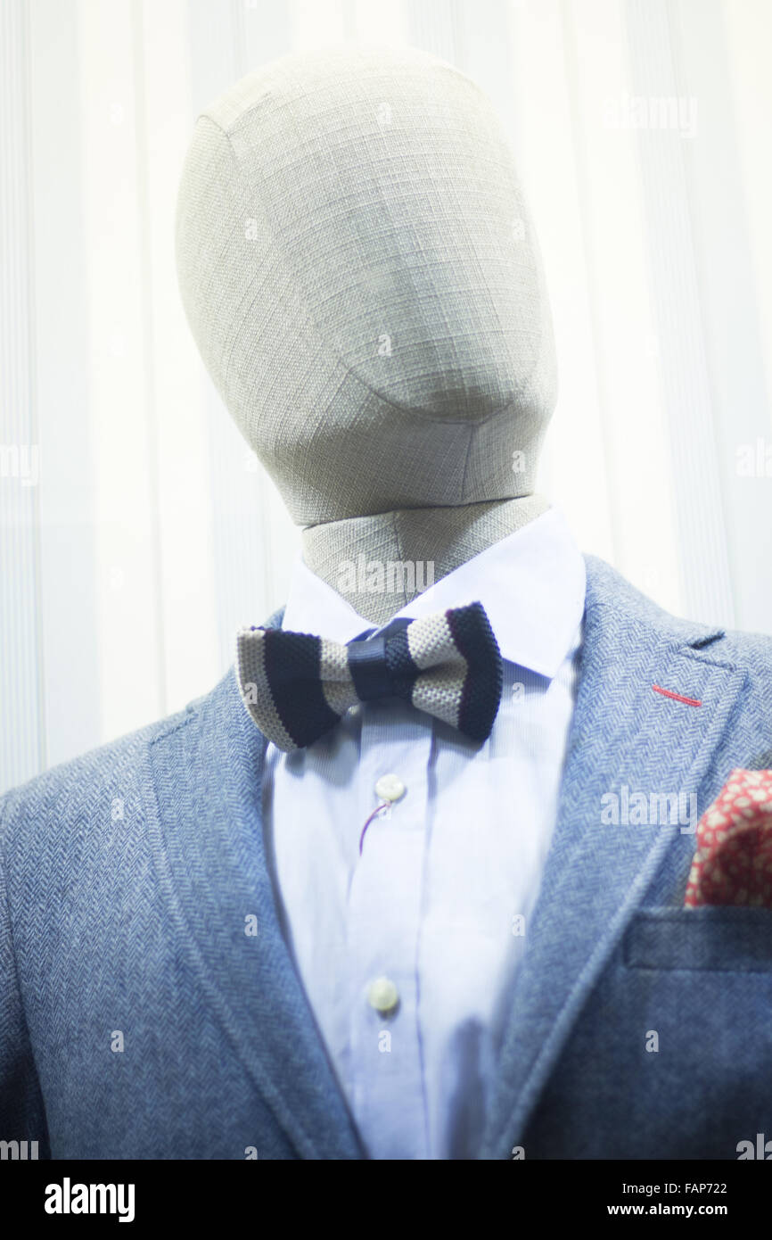 Male man shop dummy fashion mannequin in store boutique shop window in ...