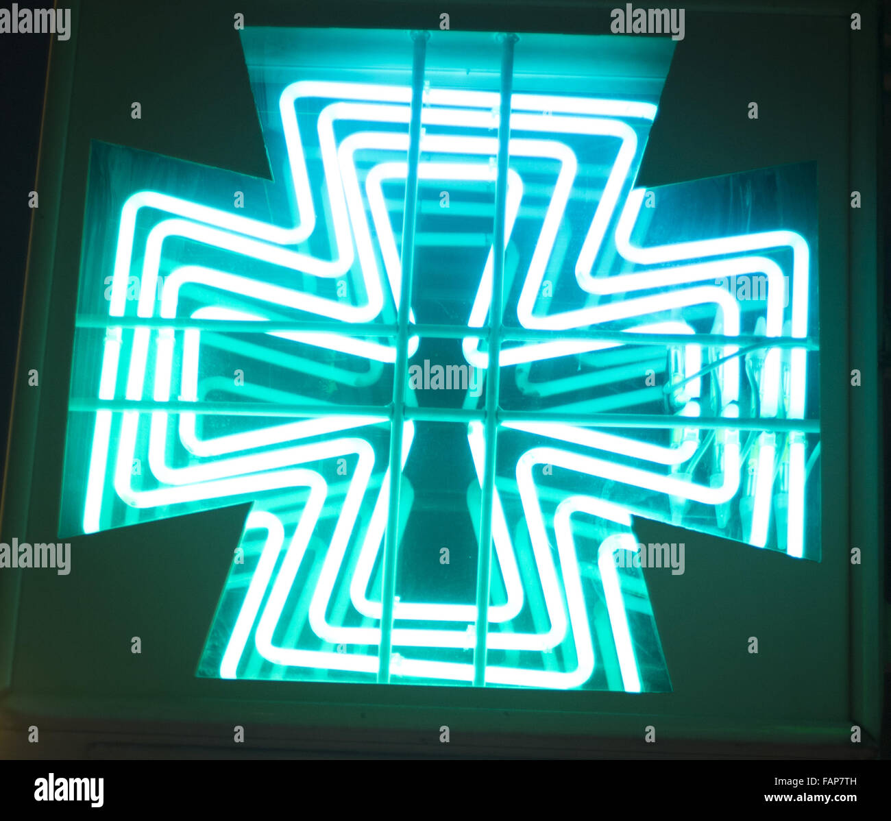 Pharmacy neon light chemists sign at night photo Stock Photo - Alamy