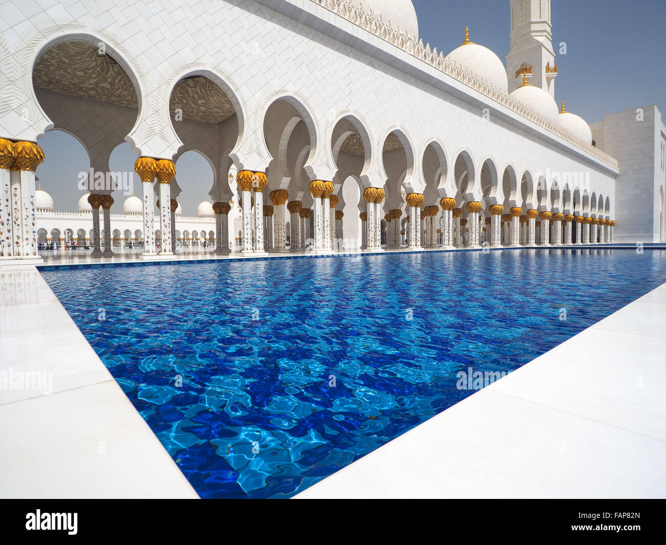 Sheikh Zayed Mosque, Abu Dhabi, United Arab Emirates Stock Photo - Alamy