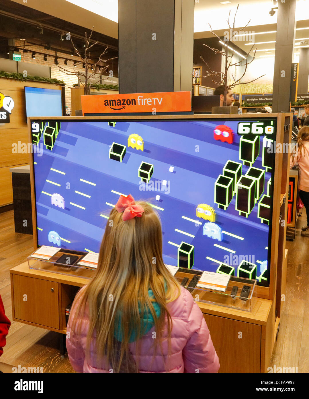 Amazon girl hi-res stock photography and images - Alamy