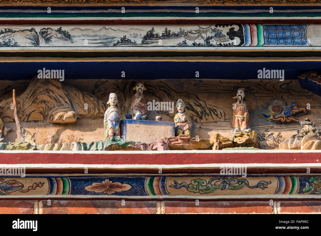 Wood carving architectural details on Huang Family Youtang Villa in ...