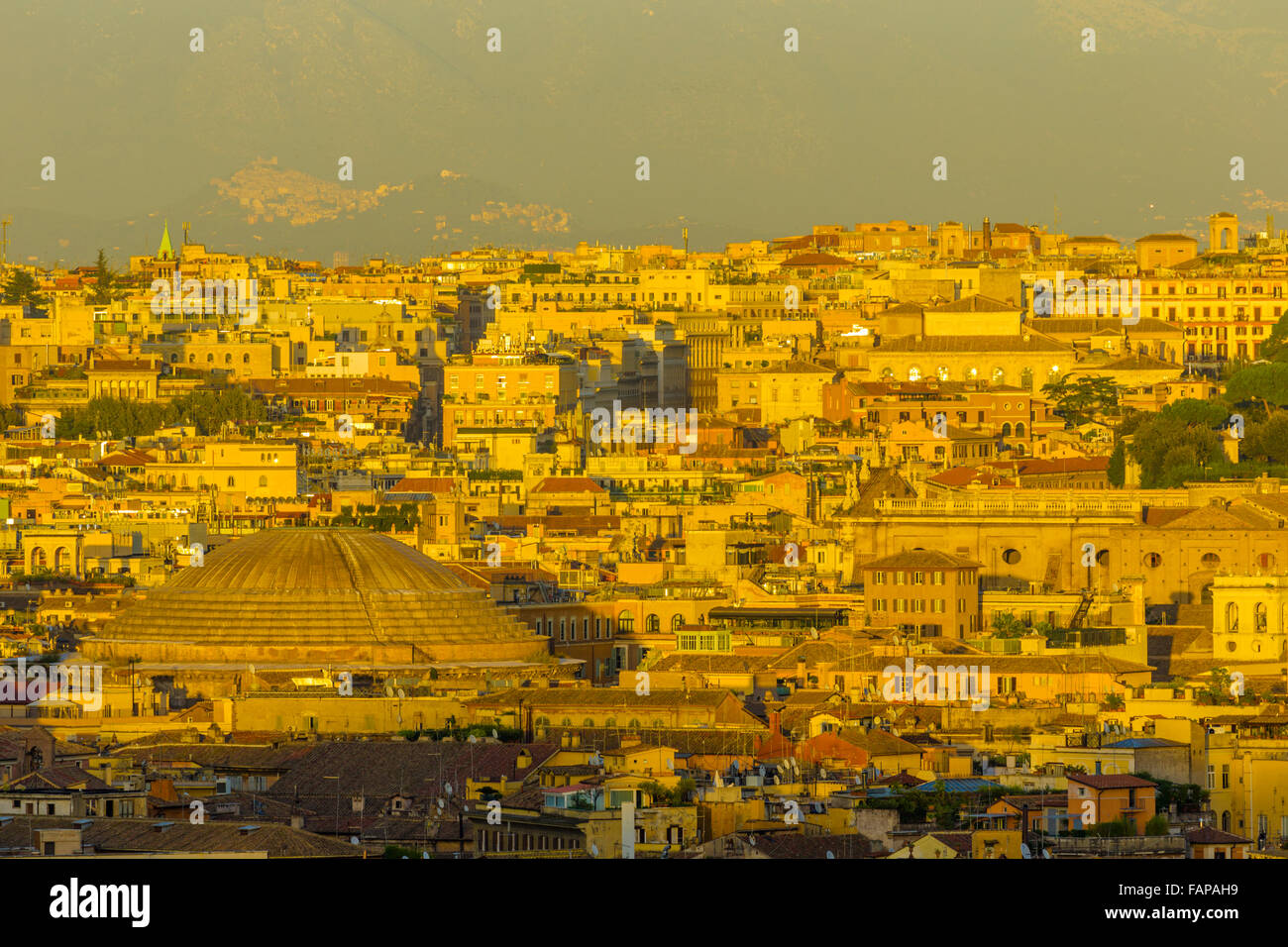 view of Rome from Piazza Giuseppe Garibaldi, in evening light Stock ...