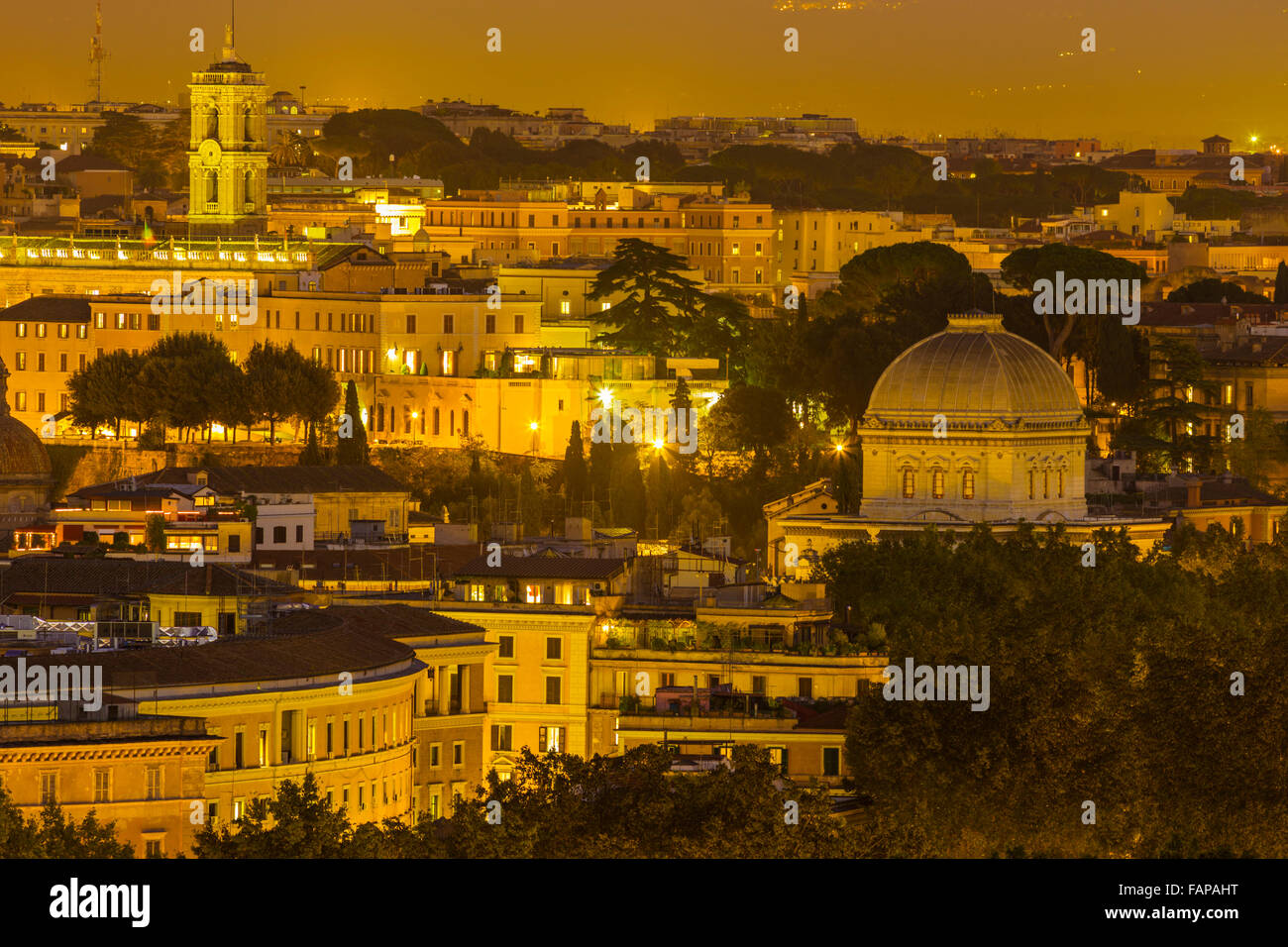 view of Rome from Piazza Giuseppe Garibaldi, in evening light Stock ...