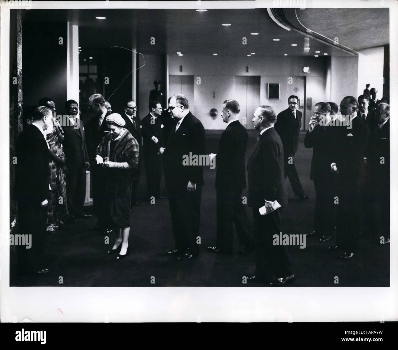 1962 queen elizabeth hi-res stock photography and images - Alamy