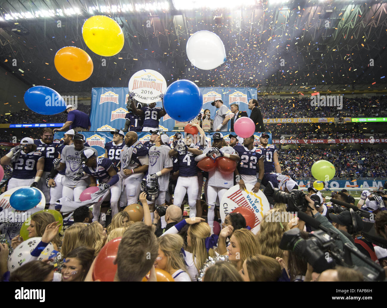 San Antonio, Texas, US. 3rd Jan, 2016. NCAA Football Valero Alamo Bowl ...