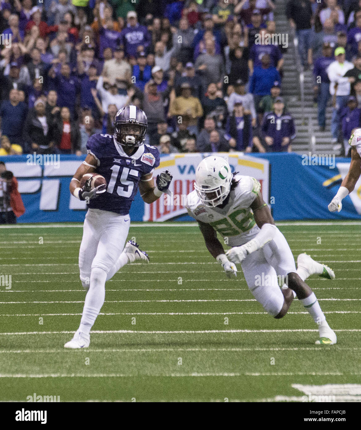 San Antonio, Texas, US. 2nd Jan, 2016. NCAA Football Valero Alamo Bowl ...