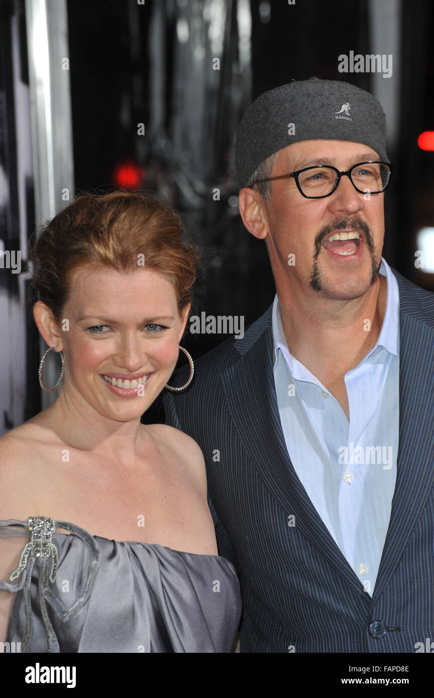 LOS ANGELES, CA - JANUARY 19, 2010: Mireille Enos & husband Alan Ruck ...