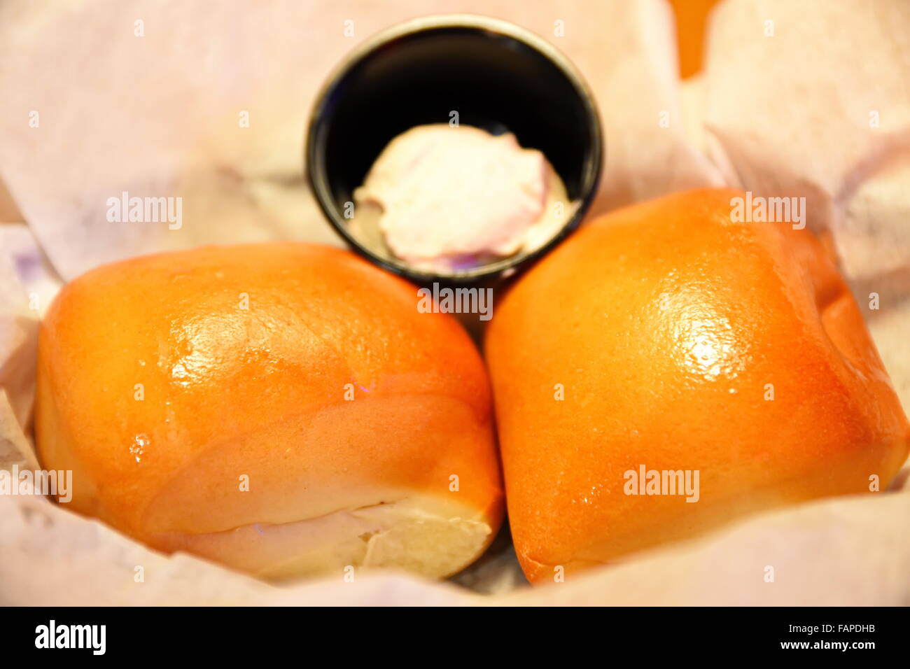 Fresh bread and spread at the restaurant Stock Photo - Alamy