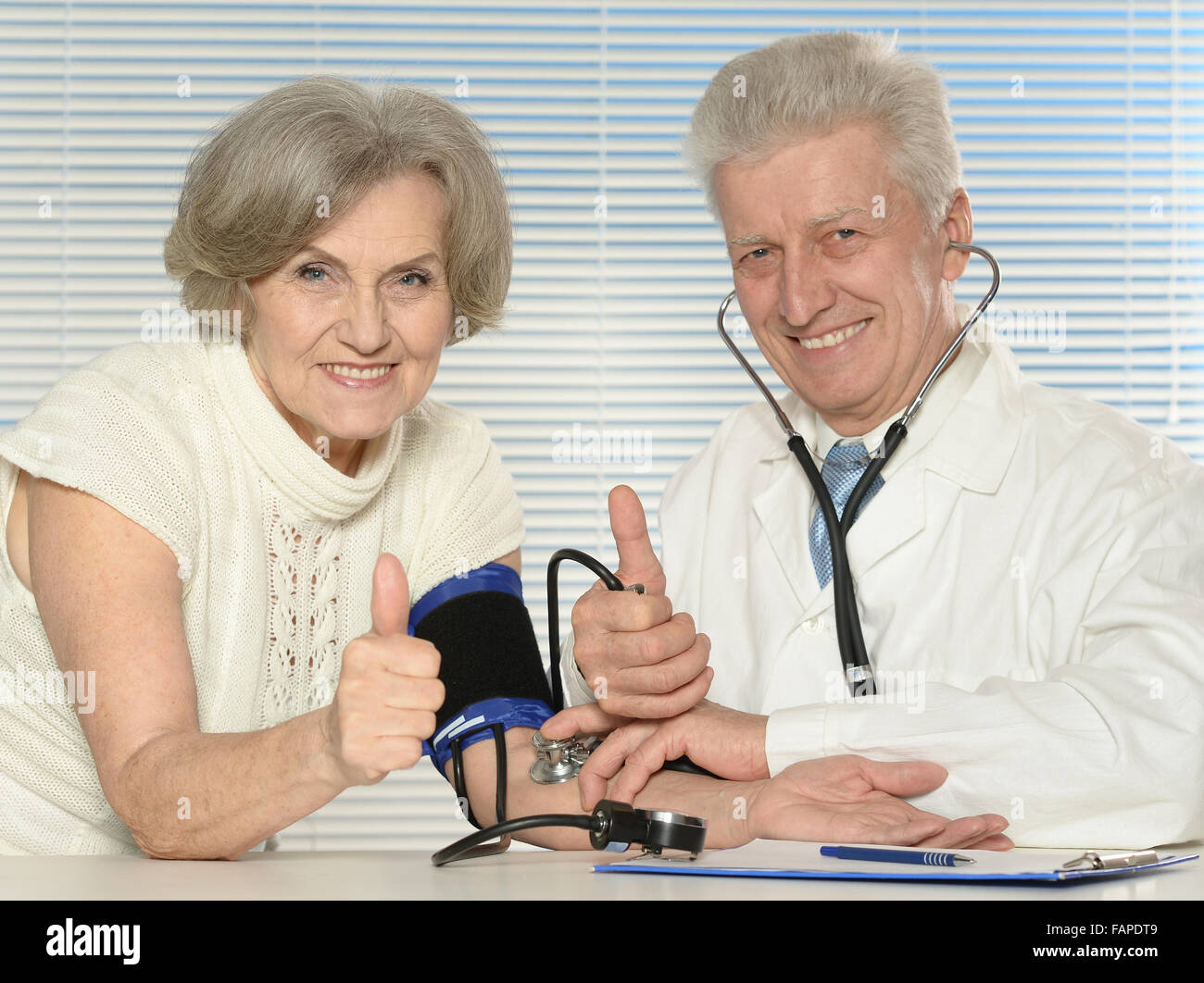 doctor with a patient Stock Photo - Alamy