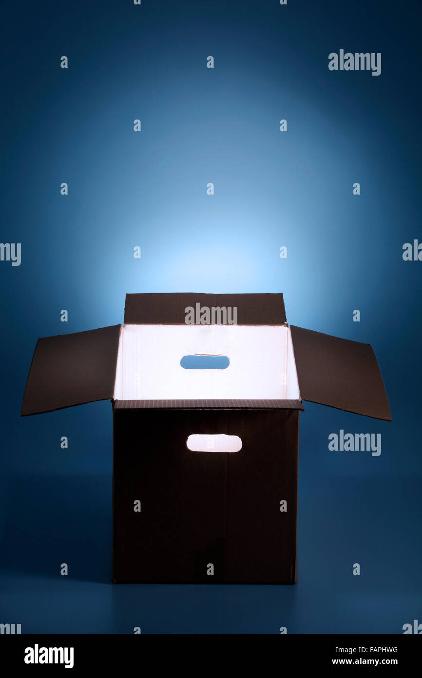 Glowing light box hi-res stock photography and images - Alamy