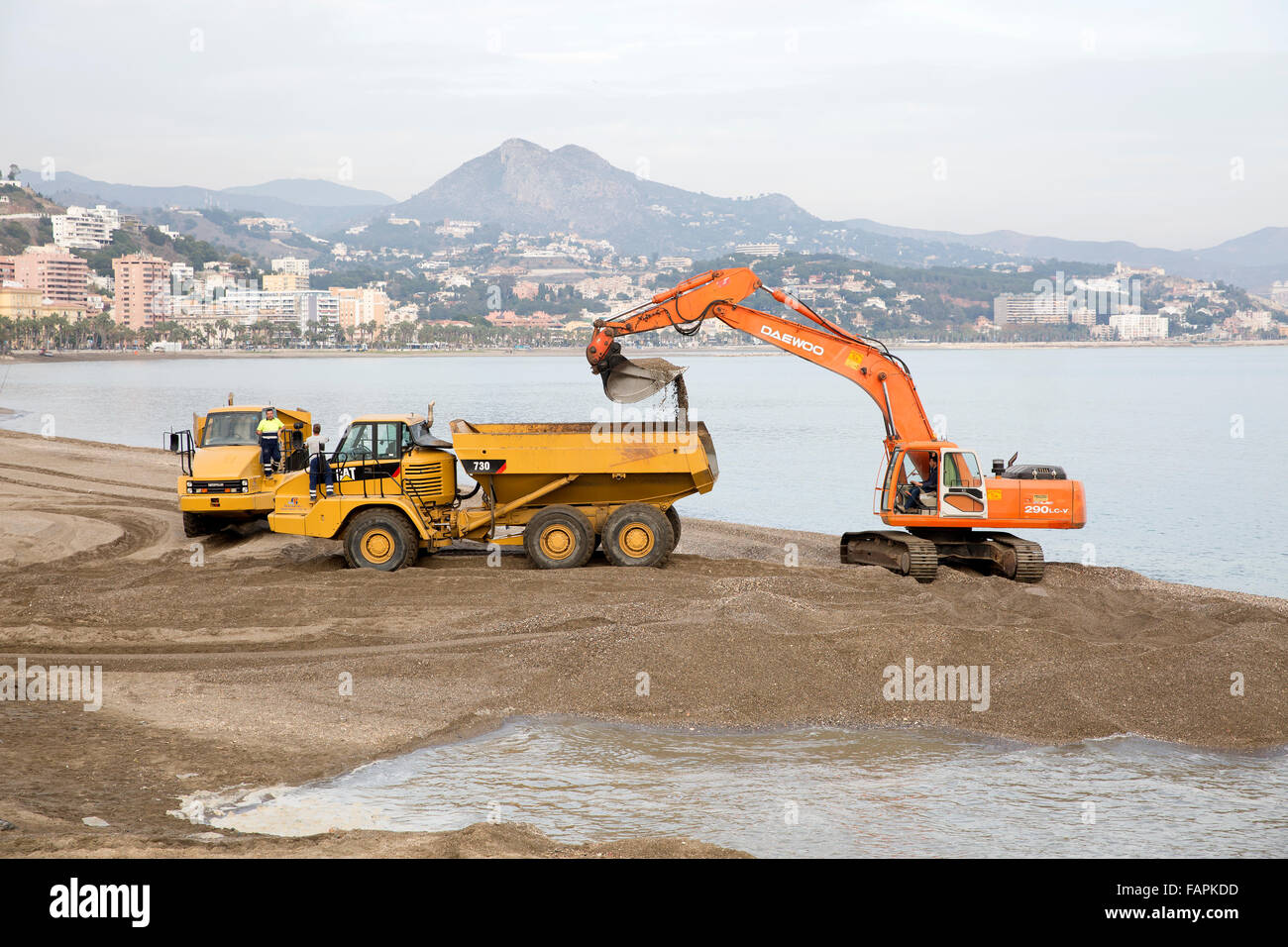 Lift dumper hi-res stock photography and images - Alamy
