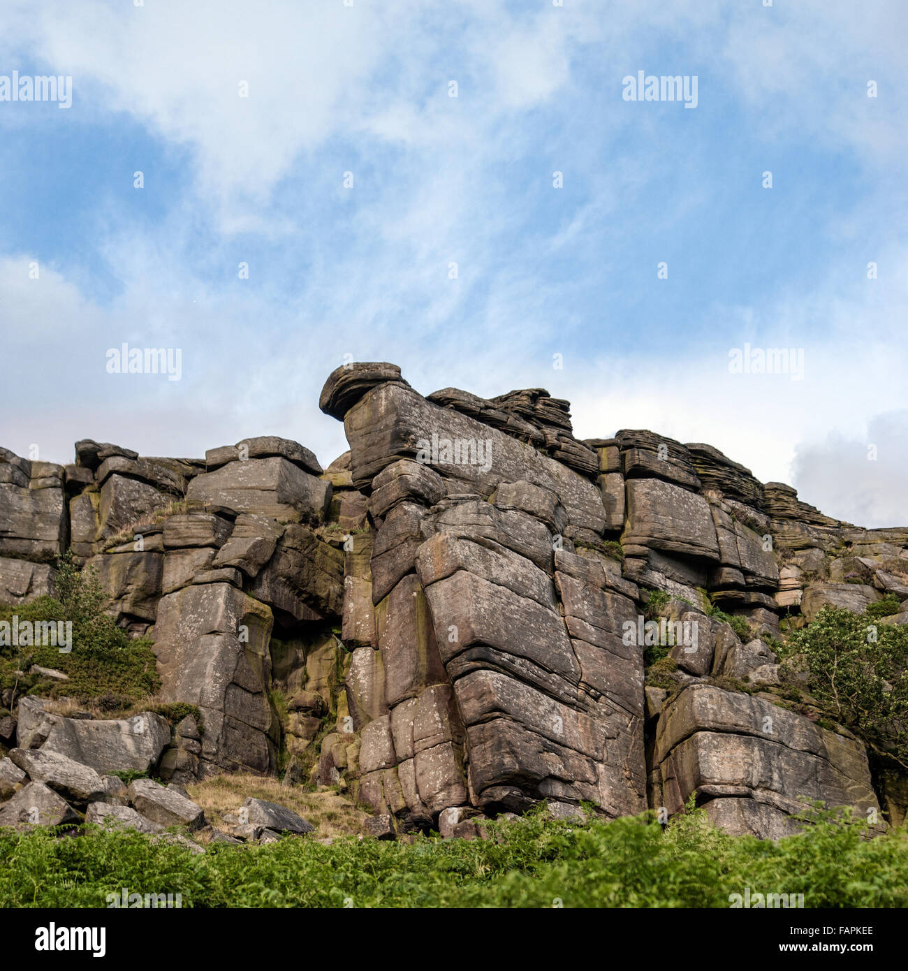 Stanage Edge Crag Peak District Derbyshire Stock Photo - Alamy