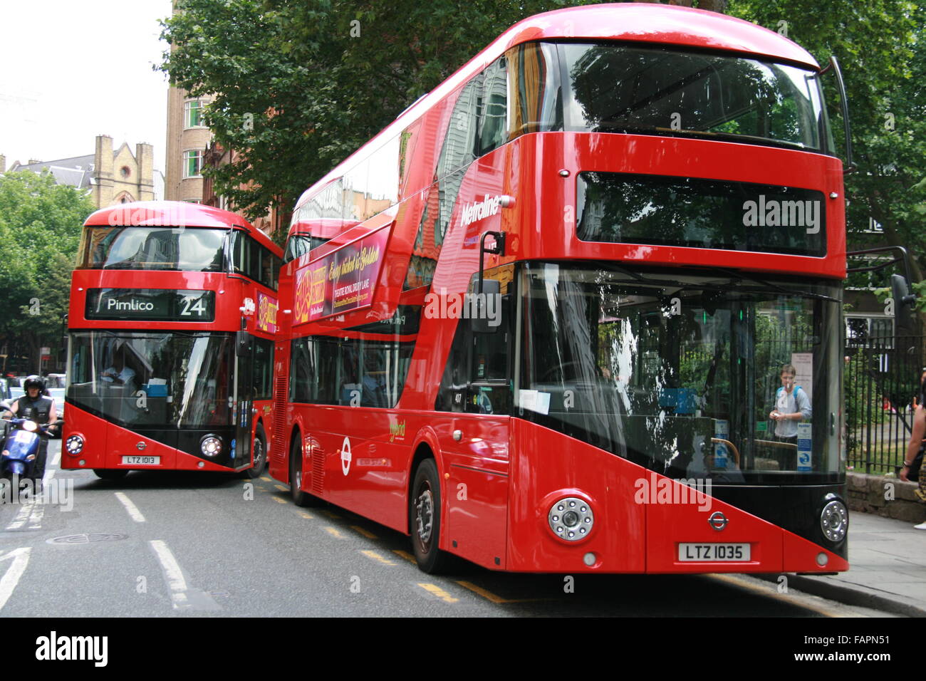 London new red routemaster buses hi-res stock photography and images ...