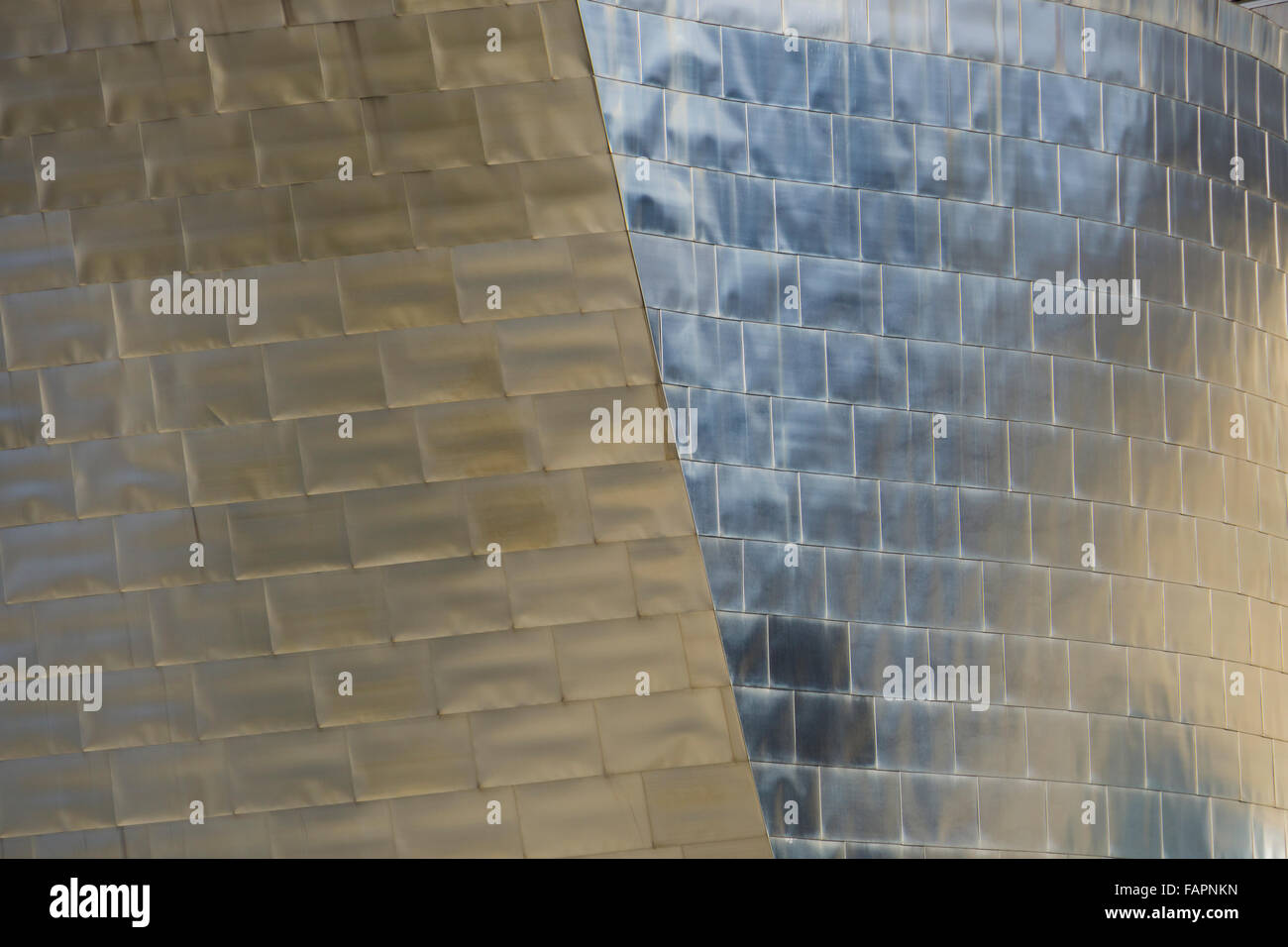 Reflective cladding hi-res stock photography and images - Alamy