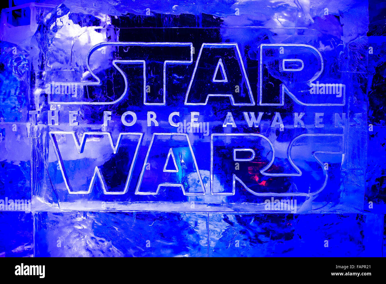 Star wars sculpture ice hi-res stock photography and images - Alamy