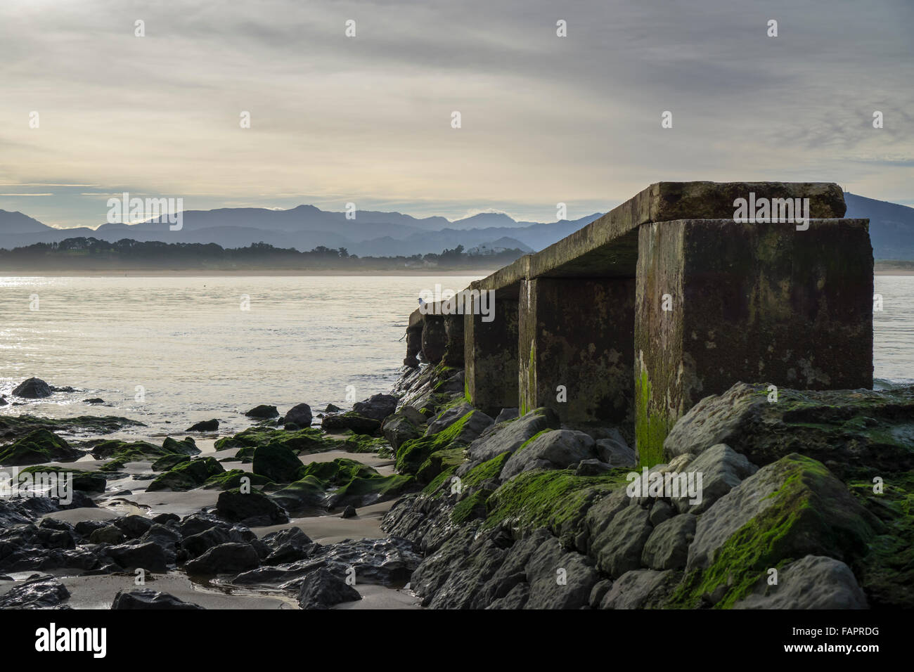 Santander isla torre spain hi-res stock photography and images - Alamy