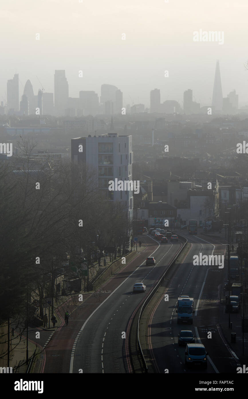 London mist skyline hi-res stock photography and images - Alamy
