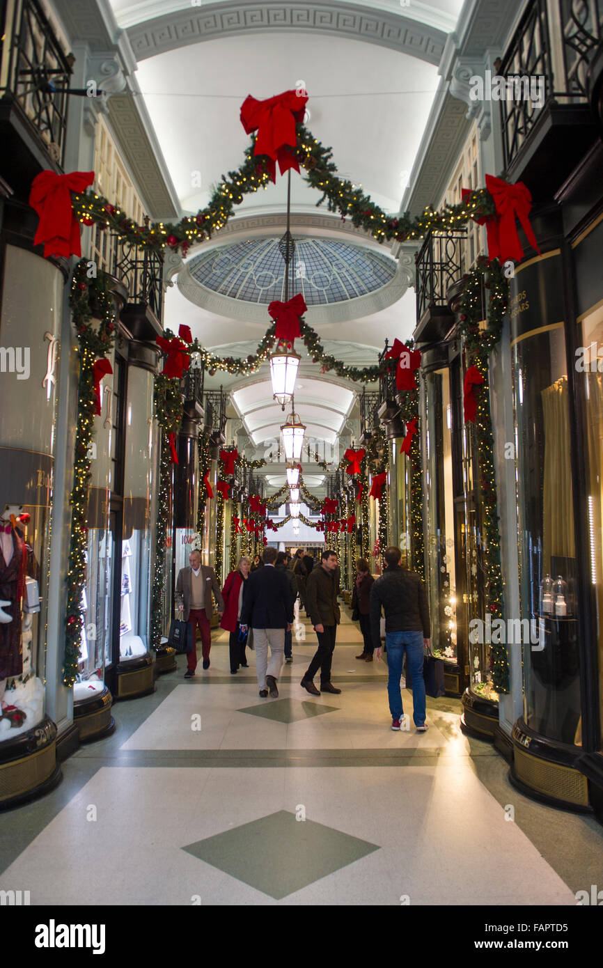 Piccadilly arcade at christmas Stock Photo - Alamy