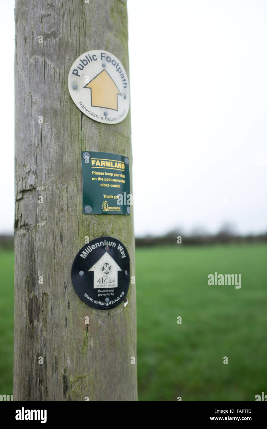 Right of way marker hi-res stock photography and images - Alamy