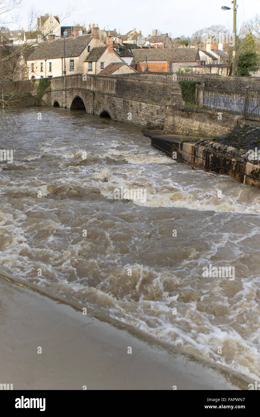 Rising water levels in the river Avon in Malmesbury after heavy rain ...