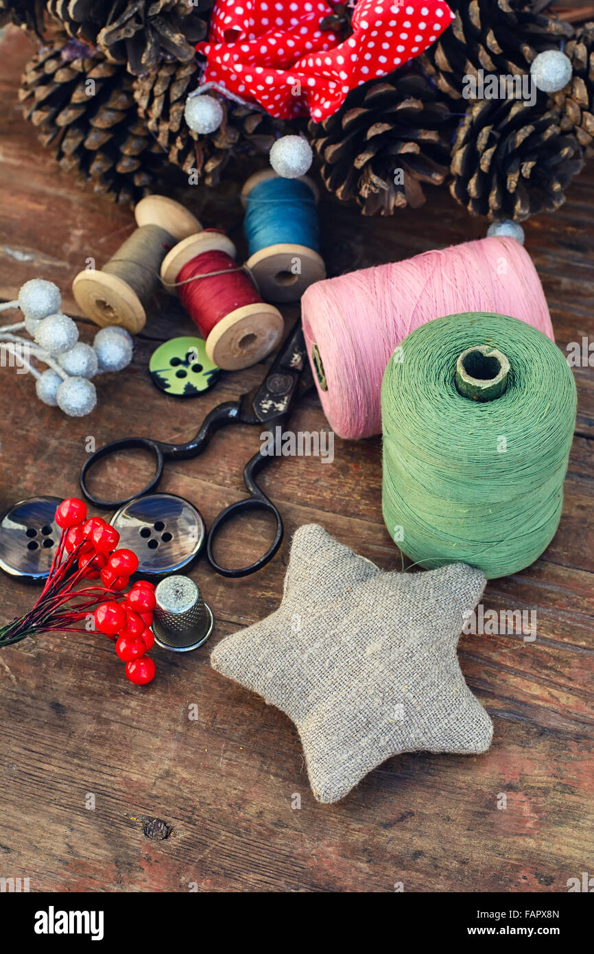 Scissor and rope hi-res stock photography and images - Alamy