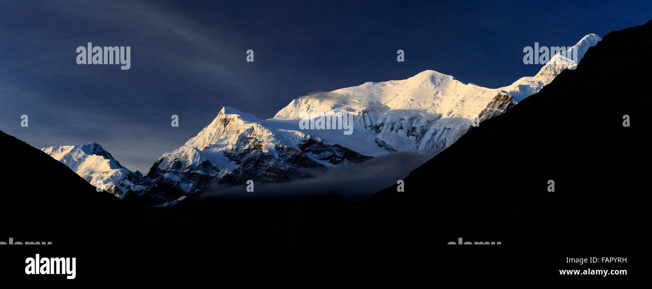 Yak Kharka High Resolution Stock Photography and Images - Alamy