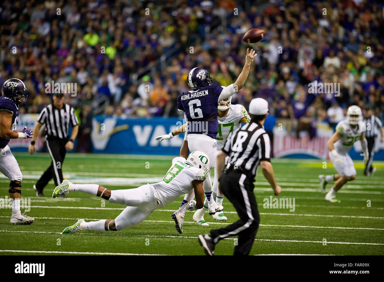 2016 valero alamo bowl hi-res stock photography and images - Alamy