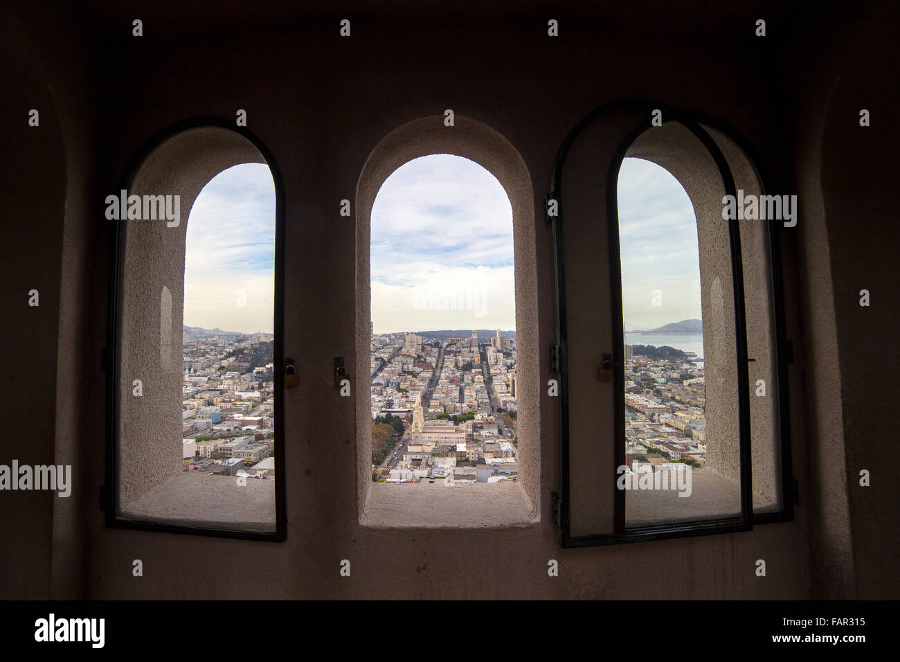 View through the windows at the top of Coit Tower, San Francisco Stock Photo - Alamy