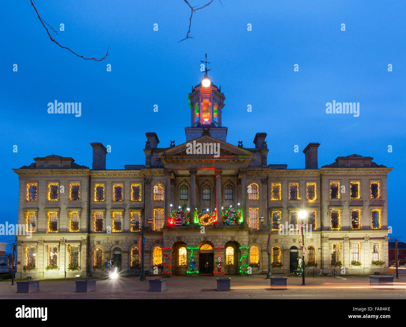 Kivas tully hi-res stock photography and images - Alamy