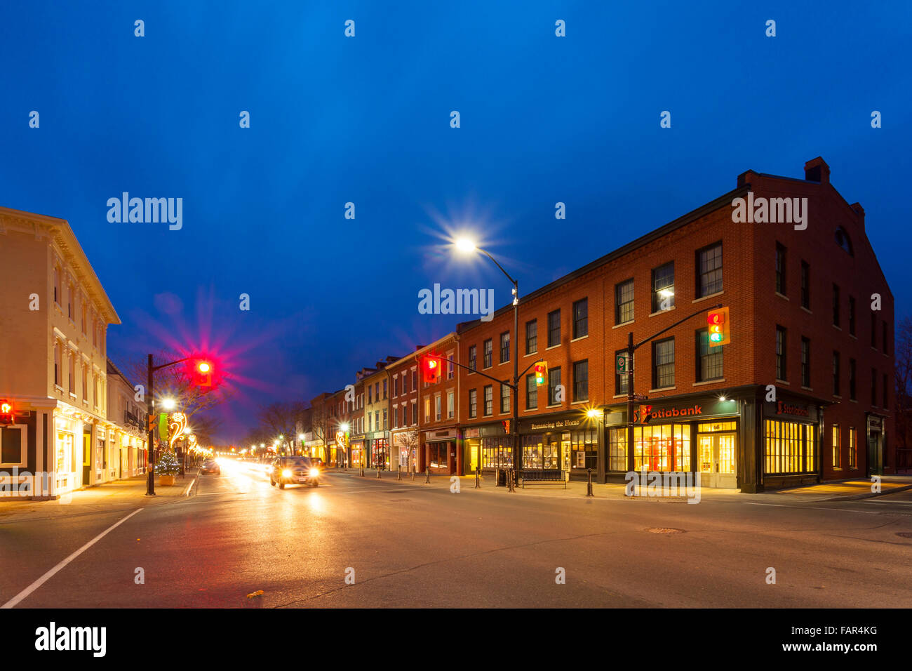 Storefronts hi-res stock photography and images - Alamy