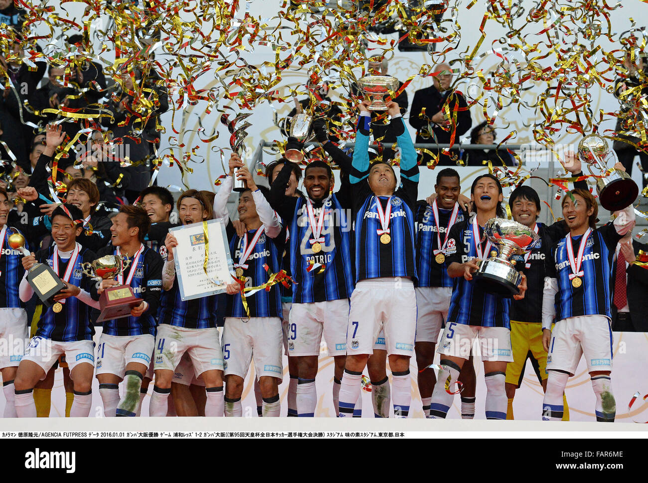 Tokyo, Japan. 1st Jan, 2016. Gamba Osaka team group Football/Soccer ...