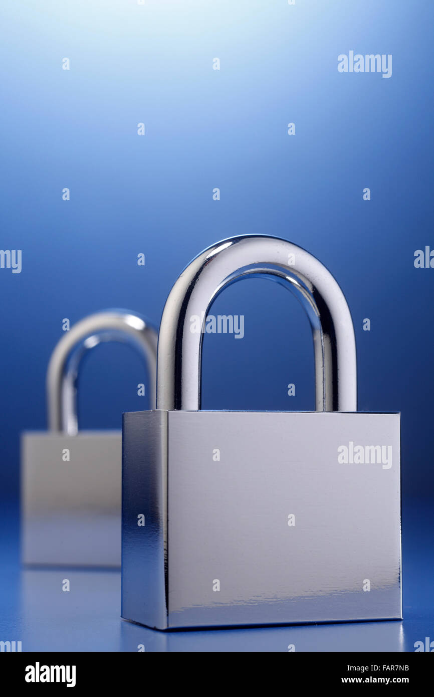 Interlocked padlocks hi-res stock photography and images - Alamy