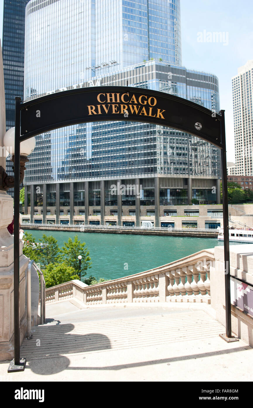 Chicago riverwalk sign hi-res stock photography and images - Alamy