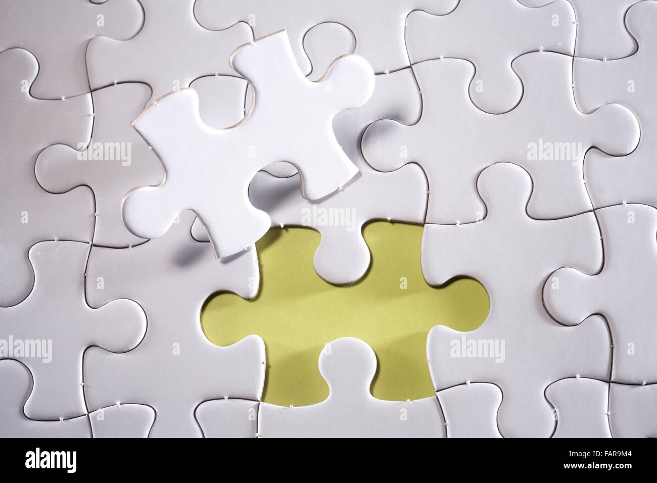 Final piece in the puzzle hi-res stock photography and images - Alamy
