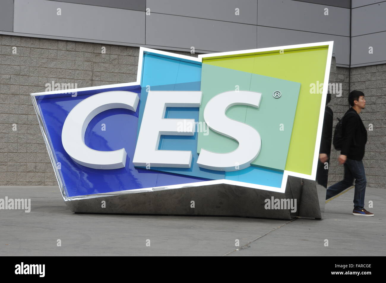 Ces logo hi-res stock photography and images - Alamy