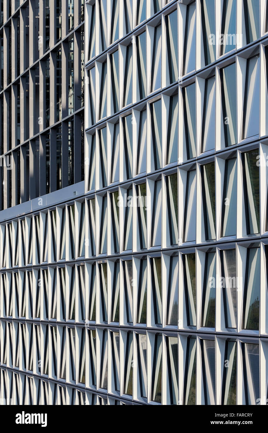 Security cladding hi-res stock photography and images - Alamy