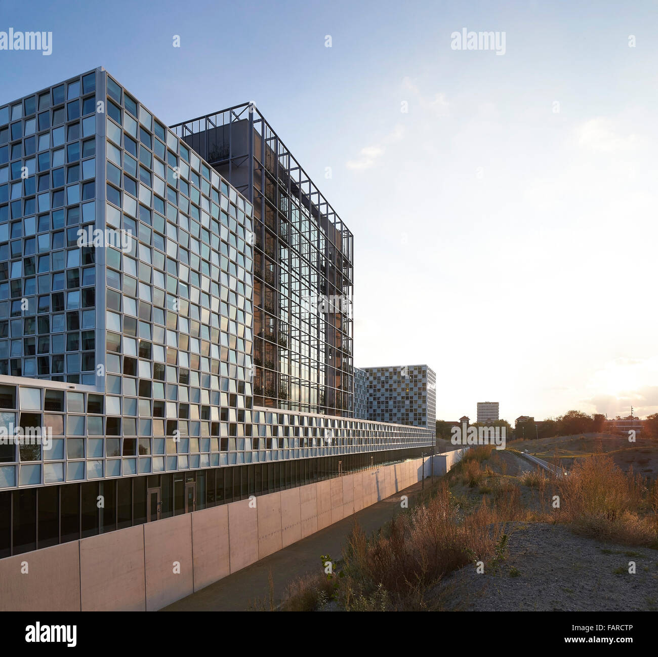 Grid Like Facade High Resolution Stock Photography and Images - Alamy