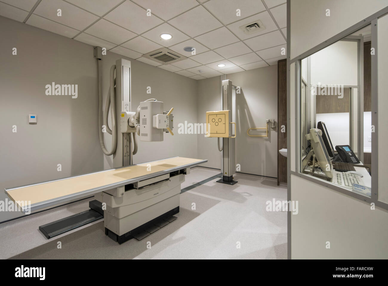 Lyca Health Clinic at Westferry Circus, London Docklands. X-ray suite ...