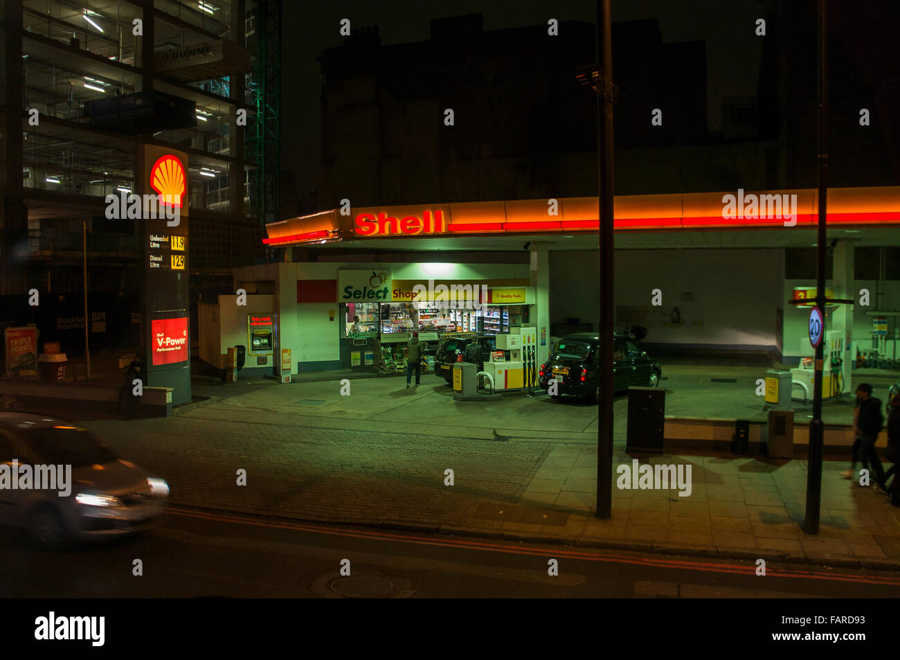 SHELL petrol station Stock Photo - Alamy