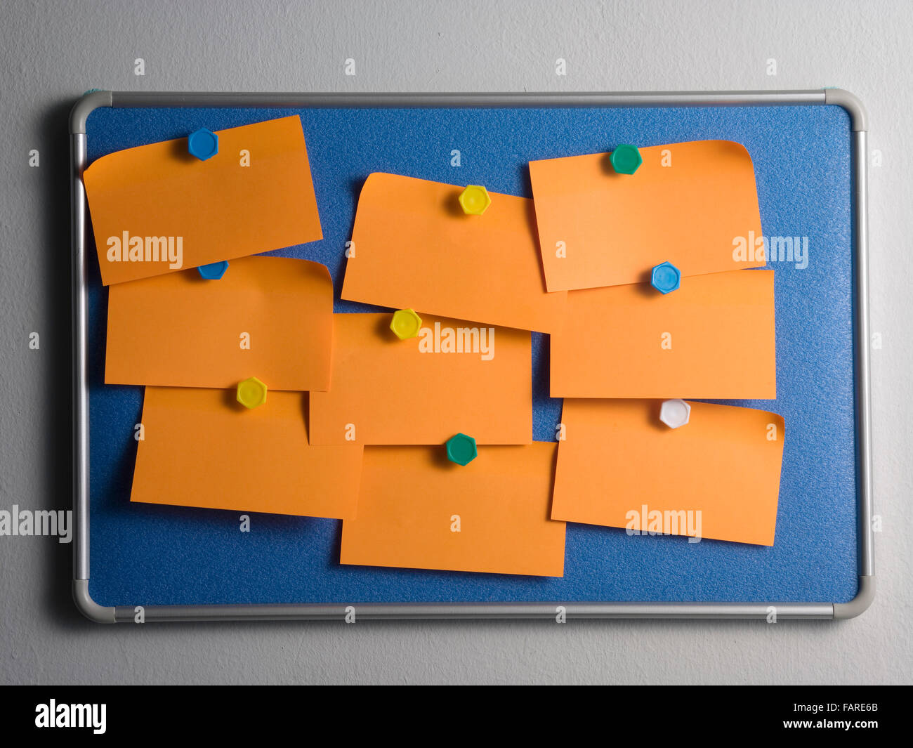 Blank notice board hi-res stock photography and images - Alamy