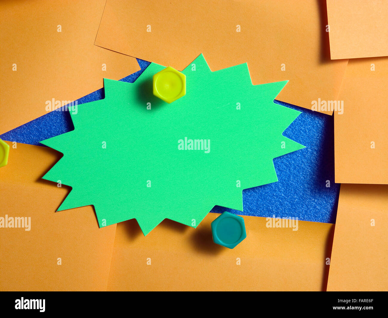 Blank notice board hi-res stock photography and images - Alamy