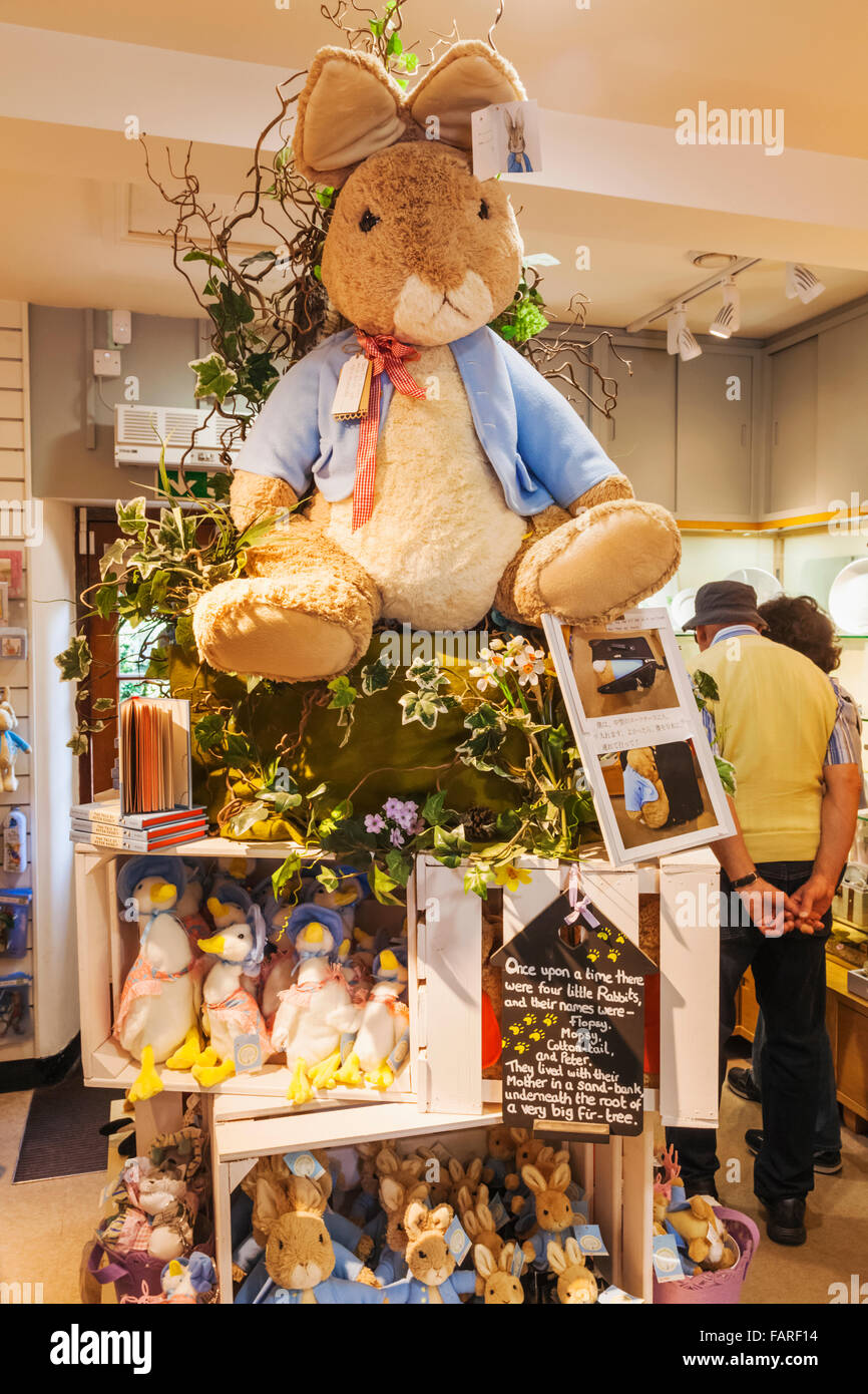 Peter rabbit shop hi-res stock photography and images - Alamy