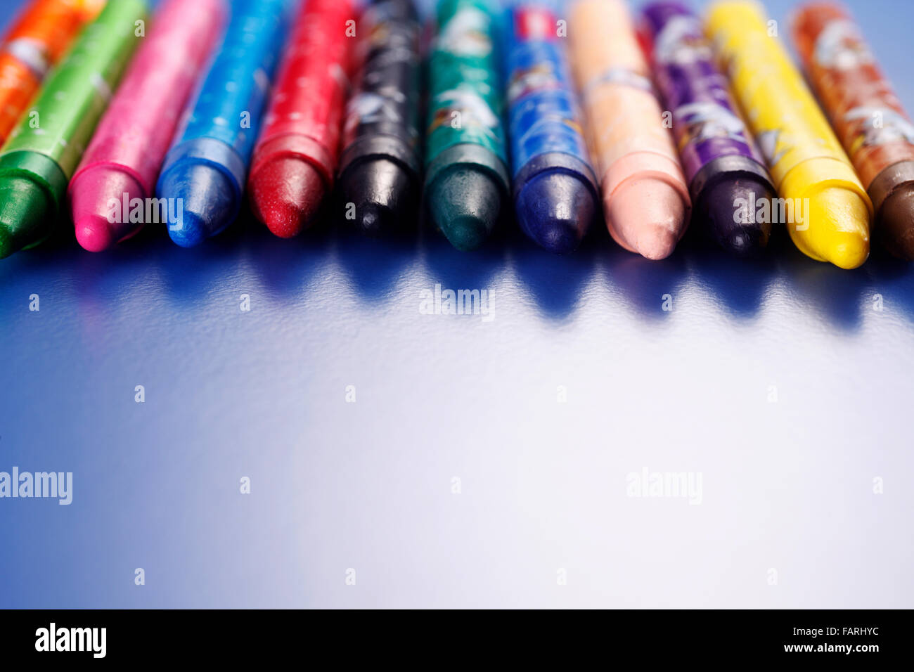 close up of the crayon in a row Stock Photo - Alamy