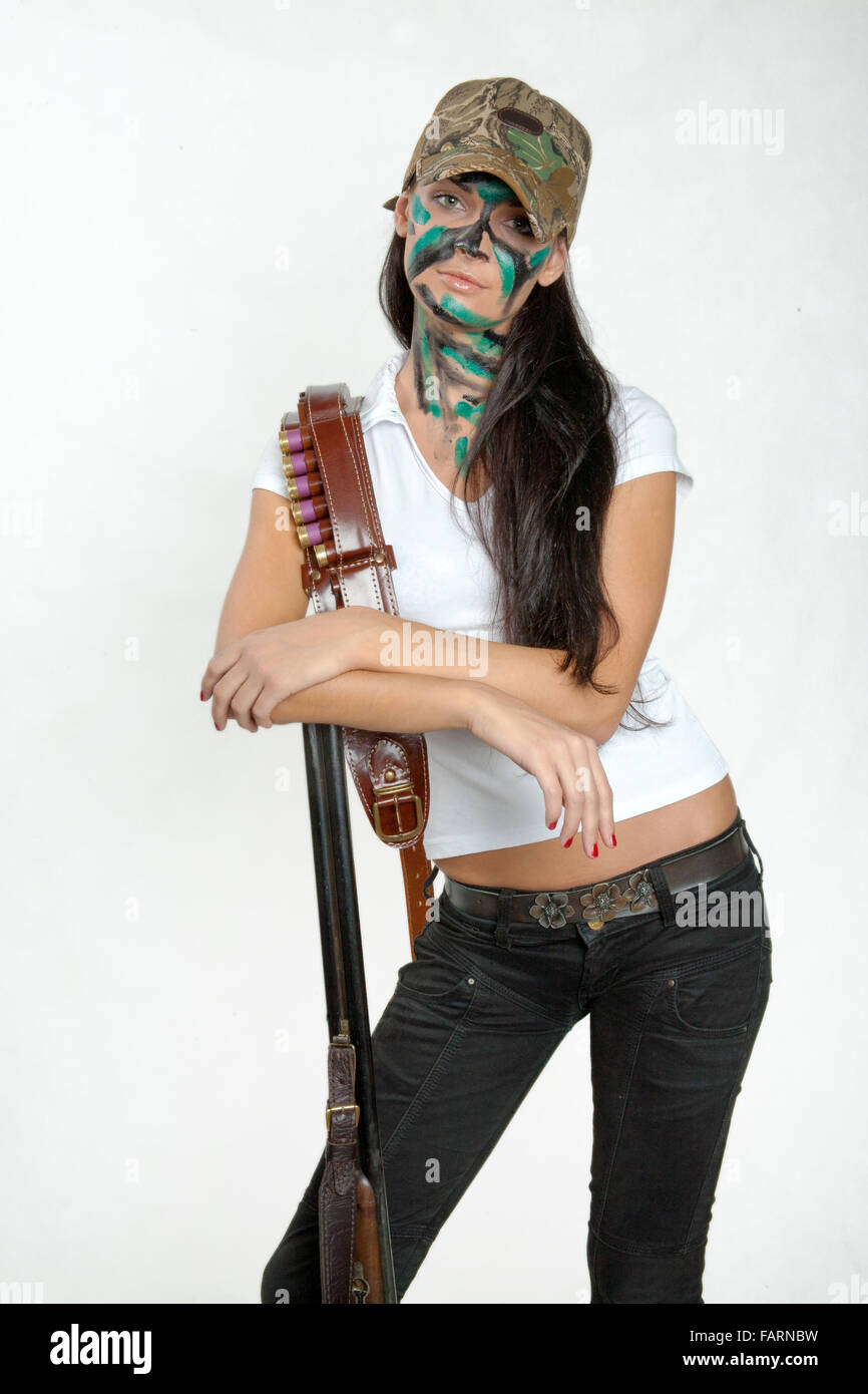 a young girl and gun Stock Photo - Alamy