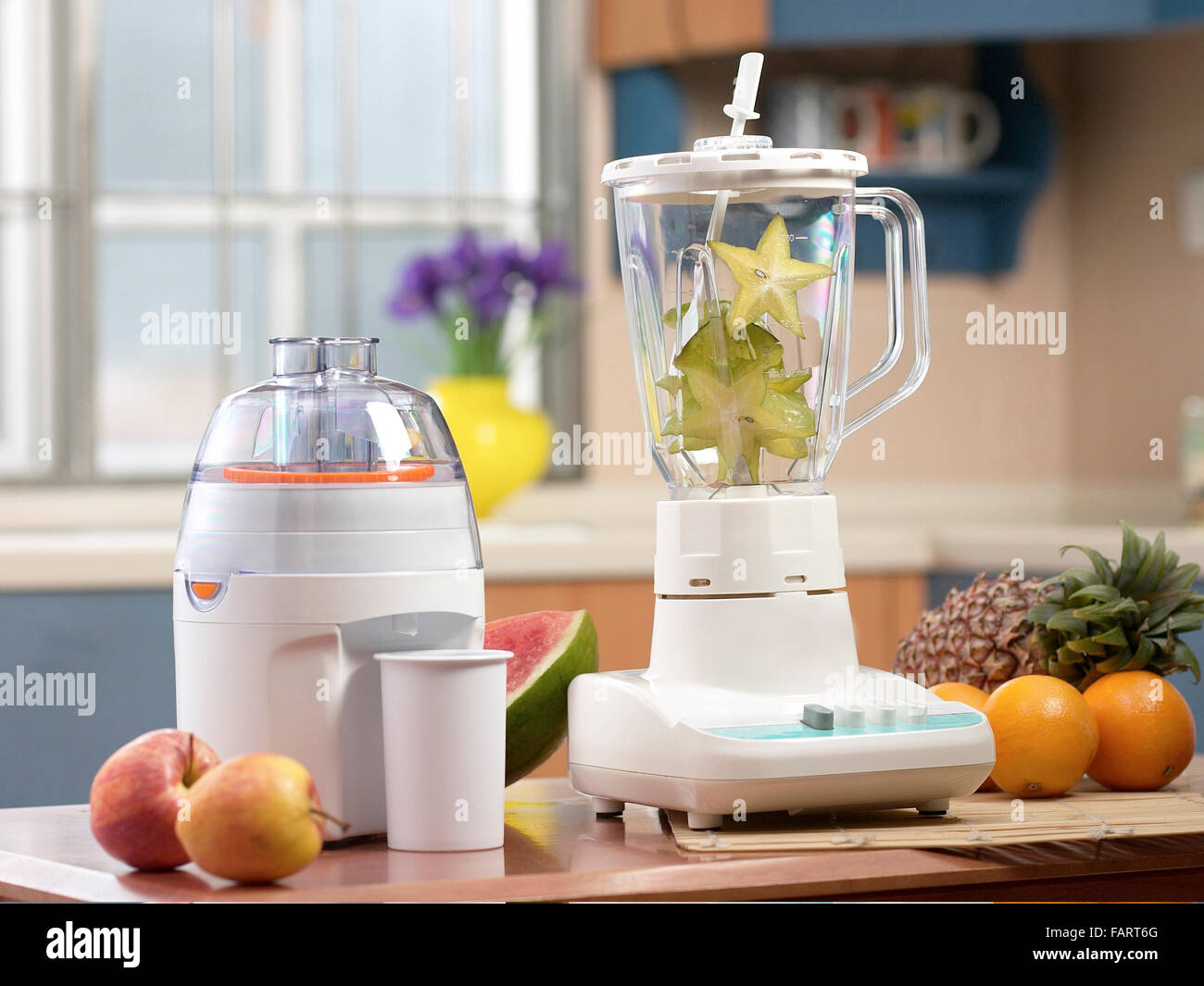 Kitchen blender machine hi-res stock photography and images - Alamy