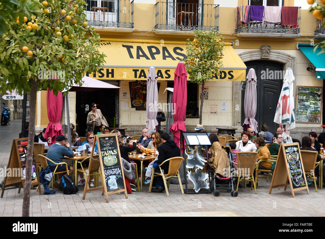 Spanish Cafe Stock Photos & Spanish Cafe Stock Images - Alamy