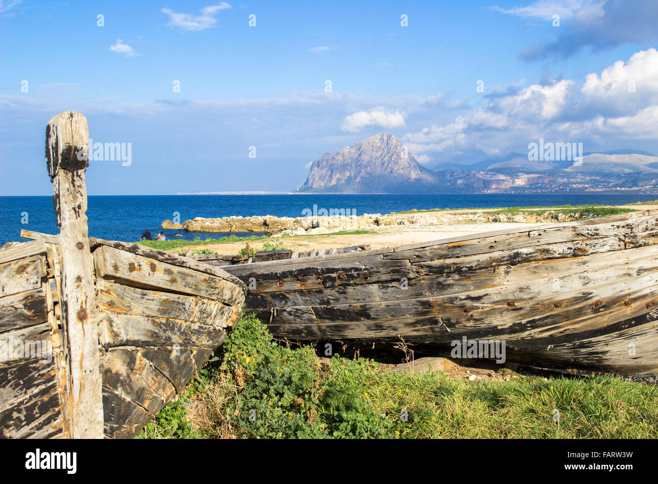 Row boats hi-res stock photography and images - Alamy